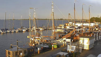 Volendam - Haven, Netherlands - Webcams