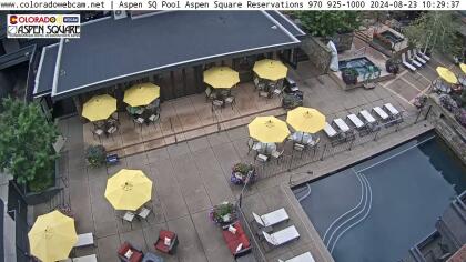 Aspen - Aspen Square’s Pool and Courtyard, Colorado (USA) - Webcams