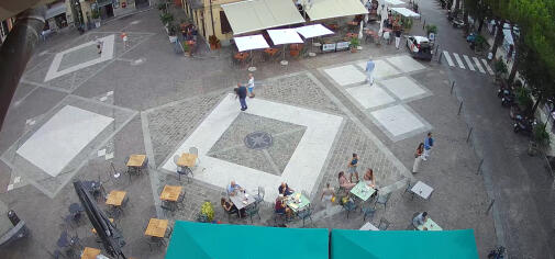 Menaggio - Piazza Garibaldi, Italien - Webcams