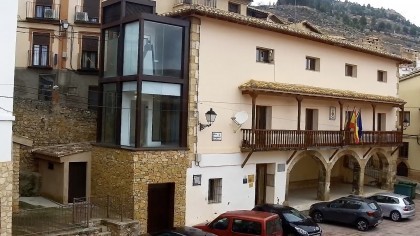 Ademuz - Plaza del Ayuntamiento, España - Cámaras web, webcam