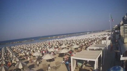 Bellaria-Igea Marina - ltrentanove Beach, Włochy - kamery internetowe ...