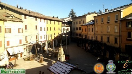 Fanano - Piazza Corsini, Italia - Cámaras web, webcam
