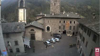 Gromo - Piazza Dante, Italy - Webcams