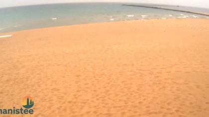 Manistee - 1st Street Beach, Fifth Avenue Beach, Deep Draft Commercial ...