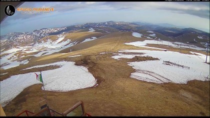 Monte Tomba - Rifugio Primaneve, Italia - Webcams