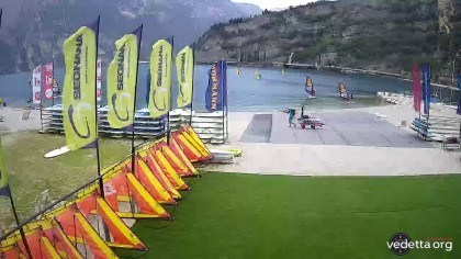Nago-Torbole - Lago de Garda - Surf Segnana, Italia - Cámaras web, webcam