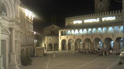 Offida - Piazza del Popolo, Italy - Webcams