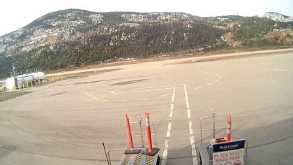 Trail - Trail Regional Airport, Canada - Webcams