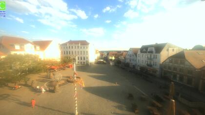Waren (Müritz) - Neuer Markt, Stadthafen, Deutschland - Webcams