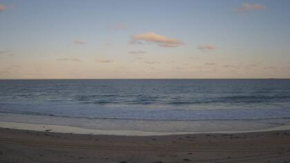 Wollongong - Thirroul - Beach, New South Wales - Webcams